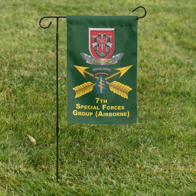 7th Special Forces Group (AIRBORNE) Garden Flag | Zazzle