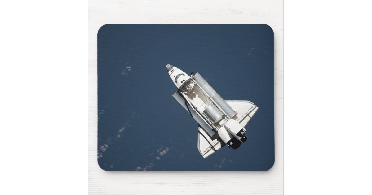 Aerial view of Space Shuttle Discovery 2 Mouse Pad | Zazzle