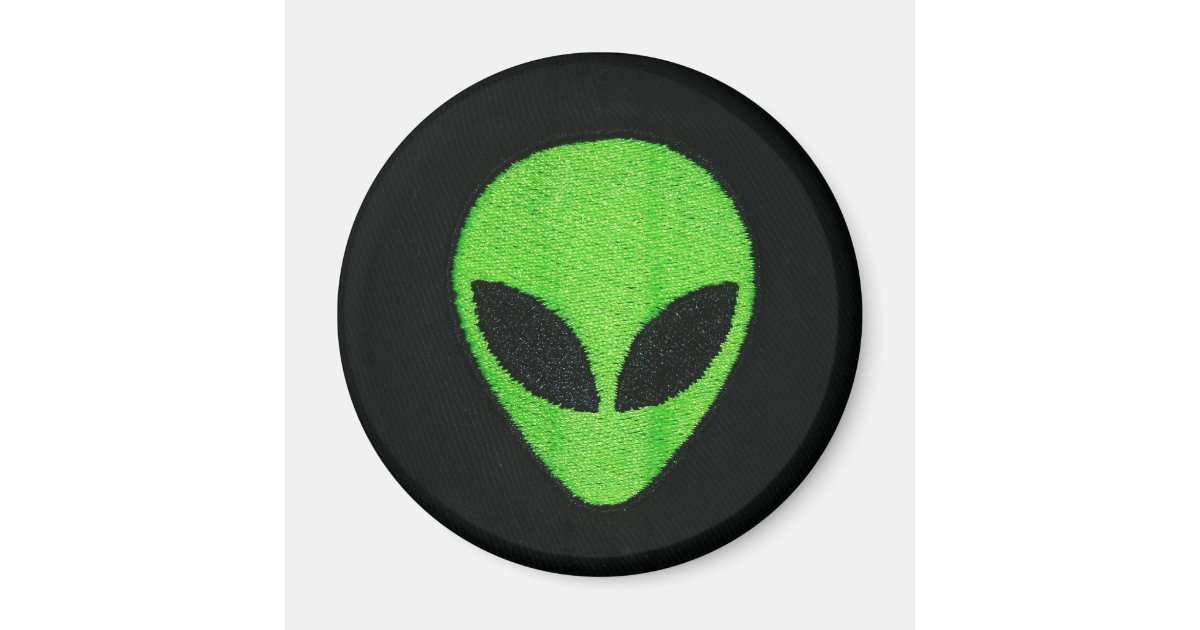 Alien magnet | Zazzle