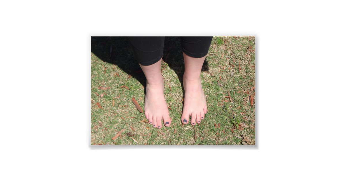 Bambi Feet Photo Print | Zazzle