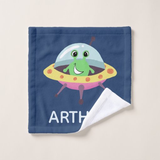 Boys Cute and Modern Space Alien Pattern Name Kids Bath Towel Set | Zazzle
