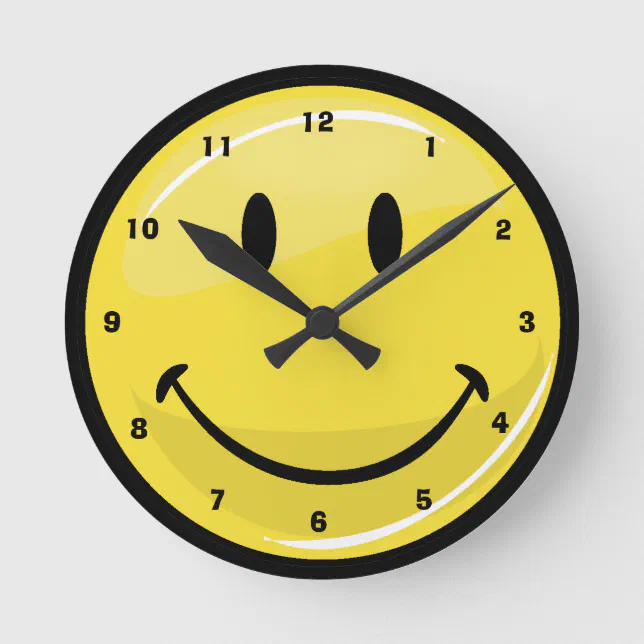 Classic Yellow Happy Face Round Clock | Zazzle