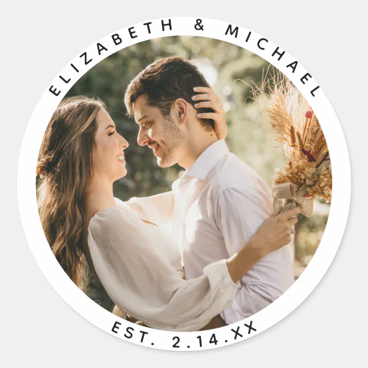 Elegant Bride and Groom Couple Photo Wedding Favor Classic Round ...