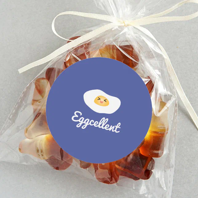 Funny Foodie Cute Egg Eggcellent Humorous Food Pun Classic Round ...