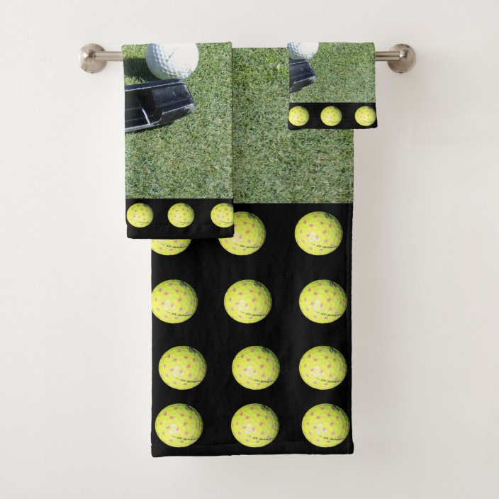 Golf Balls And Putter On The Green, Bath Towel Set | Zazzle.com