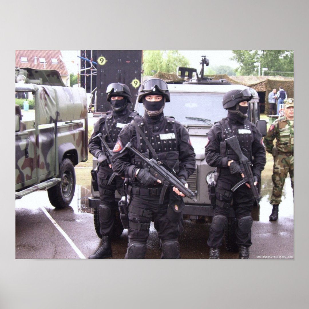 Heckler & Koch MP5 - Serbian Police Poster | Zazzle