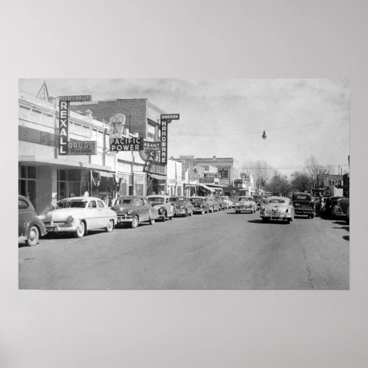 Hermiston, Oregon Main Street View Photograph Poster | Zazzle