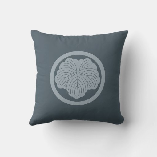 Maruni Tsuta Japanese Mon Family Crest Ivy Throw Pillow | Zazzle