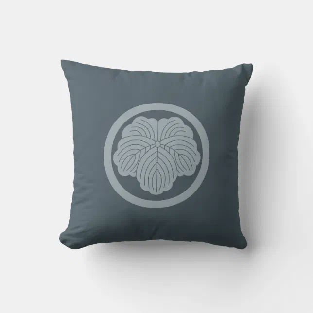 Maruni Tsuta Japanese Mon Family Crest Ivy Throw Pillow | Zazzle