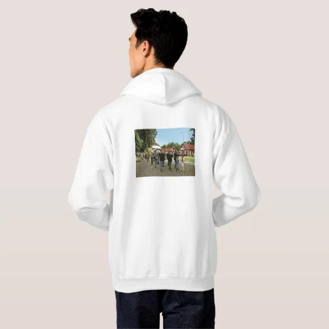 Medevi Brunn Logo Men's Sweatshirt (Grot) | Zazzle