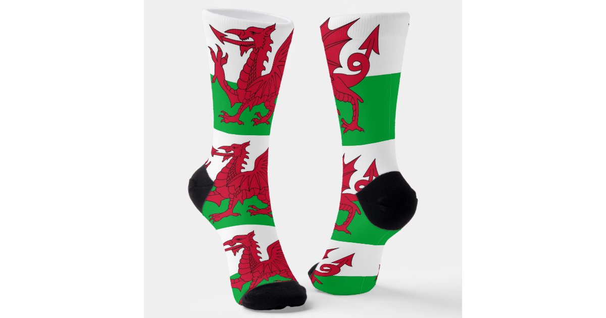 Men crew socks with flag of Wales, U.K. | Zazzle