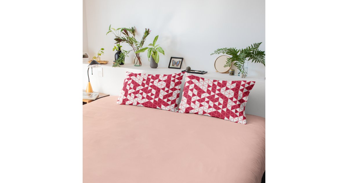 Modern Magenta Geometric Pattern Pillow Case | Zazzle