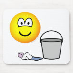 Cleaning emoticon : Emoticons @ emofaces.com