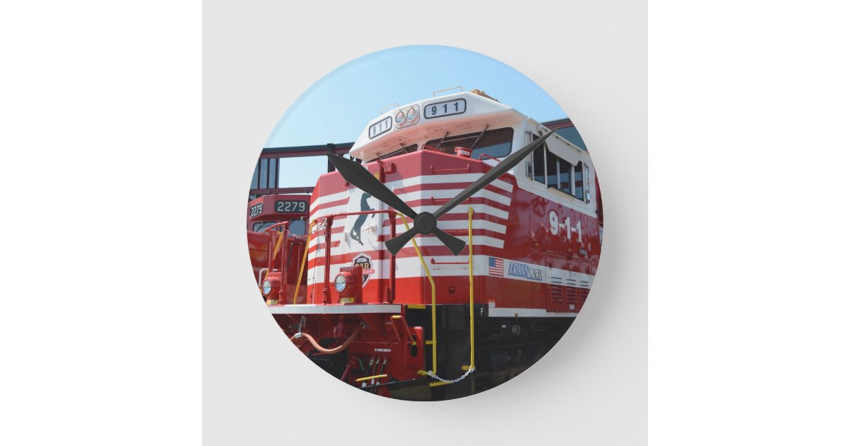 Norfolk Southern Railway 911 Diesel Locomotive Round Clock | Zazzle