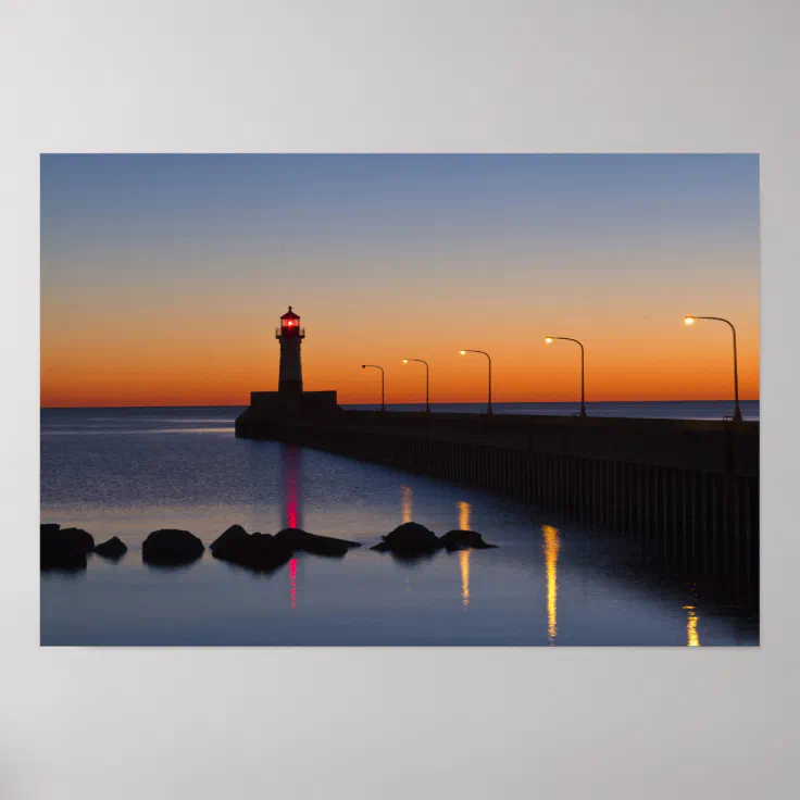 North pier Lighthouse in Duluth, Minnesota, Poster | Zazzle