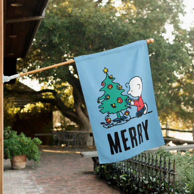Peanuts | Charlie Brown Christmas Lights House Flag | Zazzle