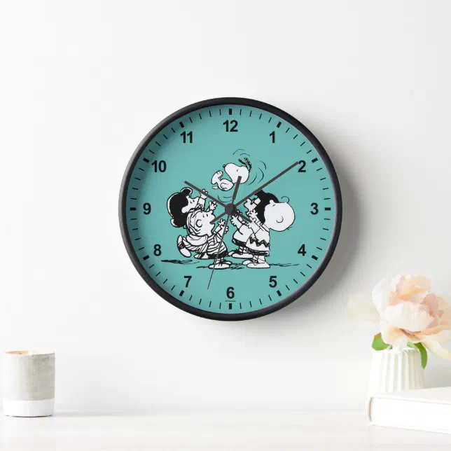 Peanuts Gang Lifting Snoopy Clock | Zazzle