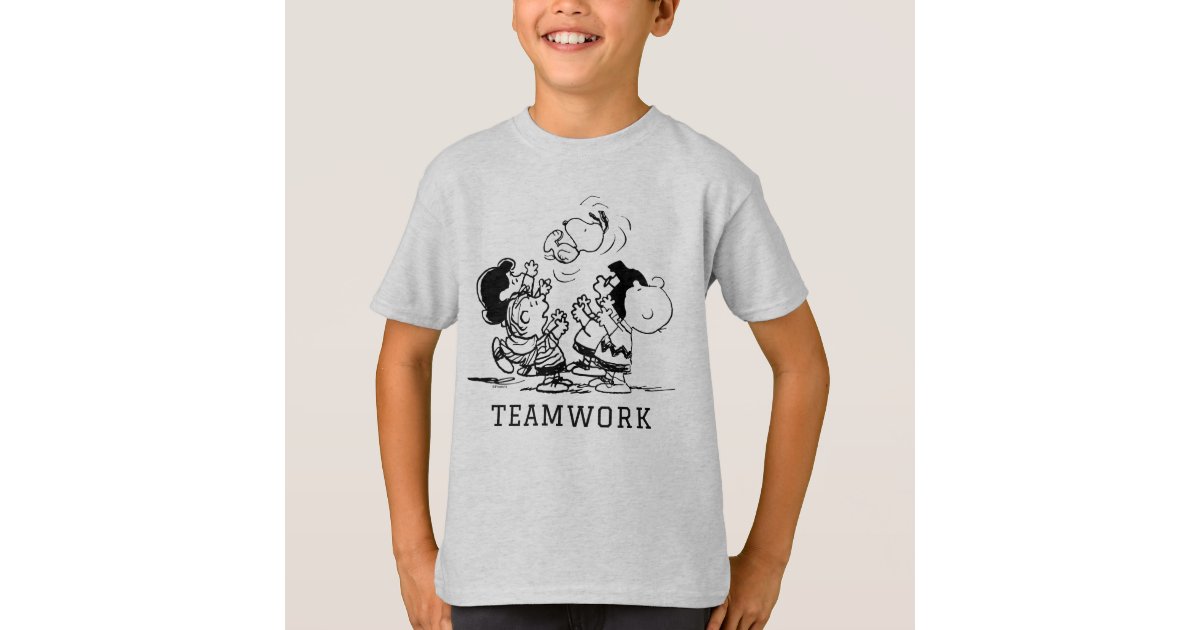 Peanuts Gang Lifting Snoopy T-Shirt | Zazzle