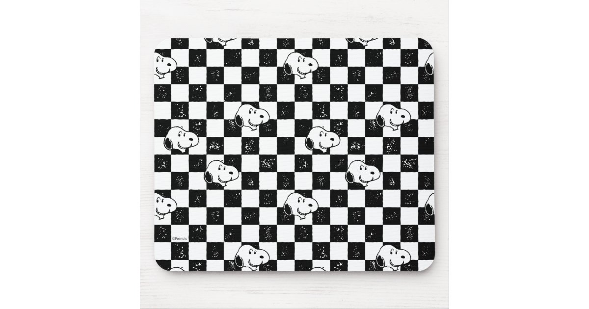 Peanuts | Snoopy Checkered Flag Mouse Pad | Zazzle