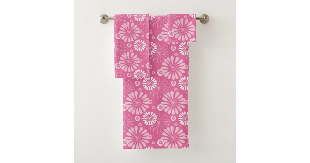 Pink and White Retro Floral Print Bath Towel Set | Zazzle