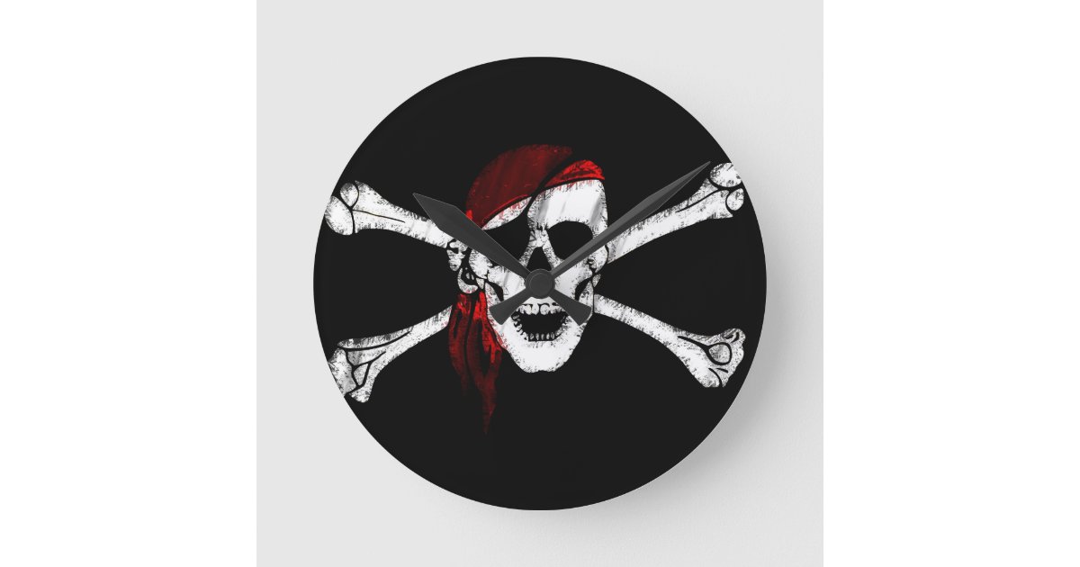 Pirate Skull and Crossbones Round Clock | Zazzle