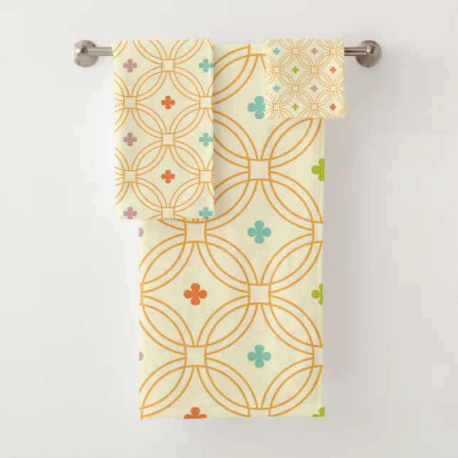 Retro Geometric Interlocking Circle Pattern Bath Towel Set | Zazzle