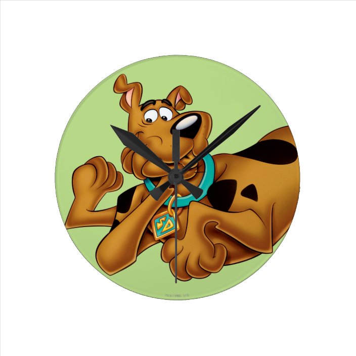 Scooby-Doo Lying Down Round Clock | Zazzle.com