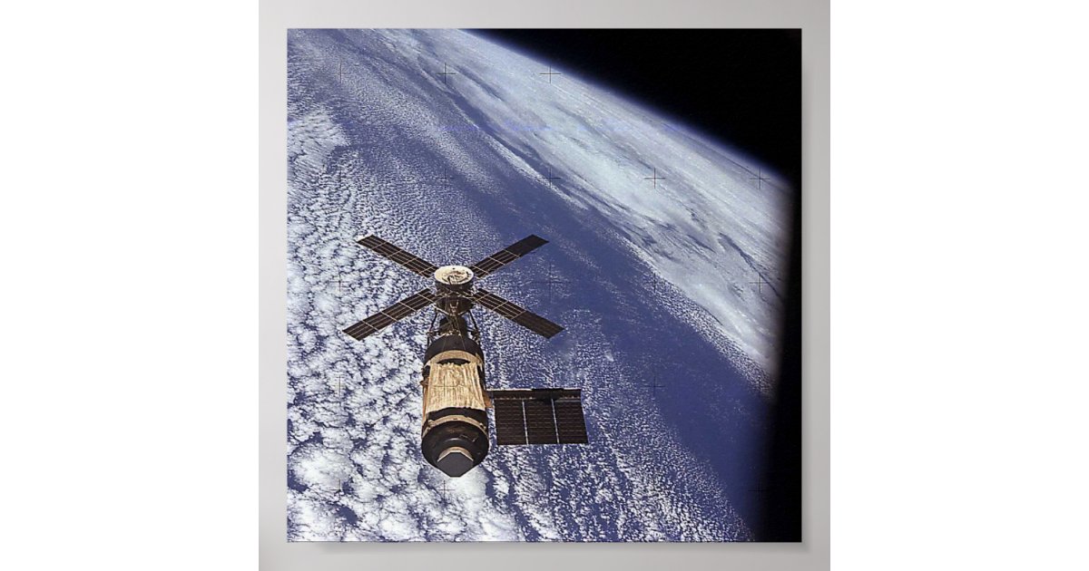 Skylab Poster | Zazzle