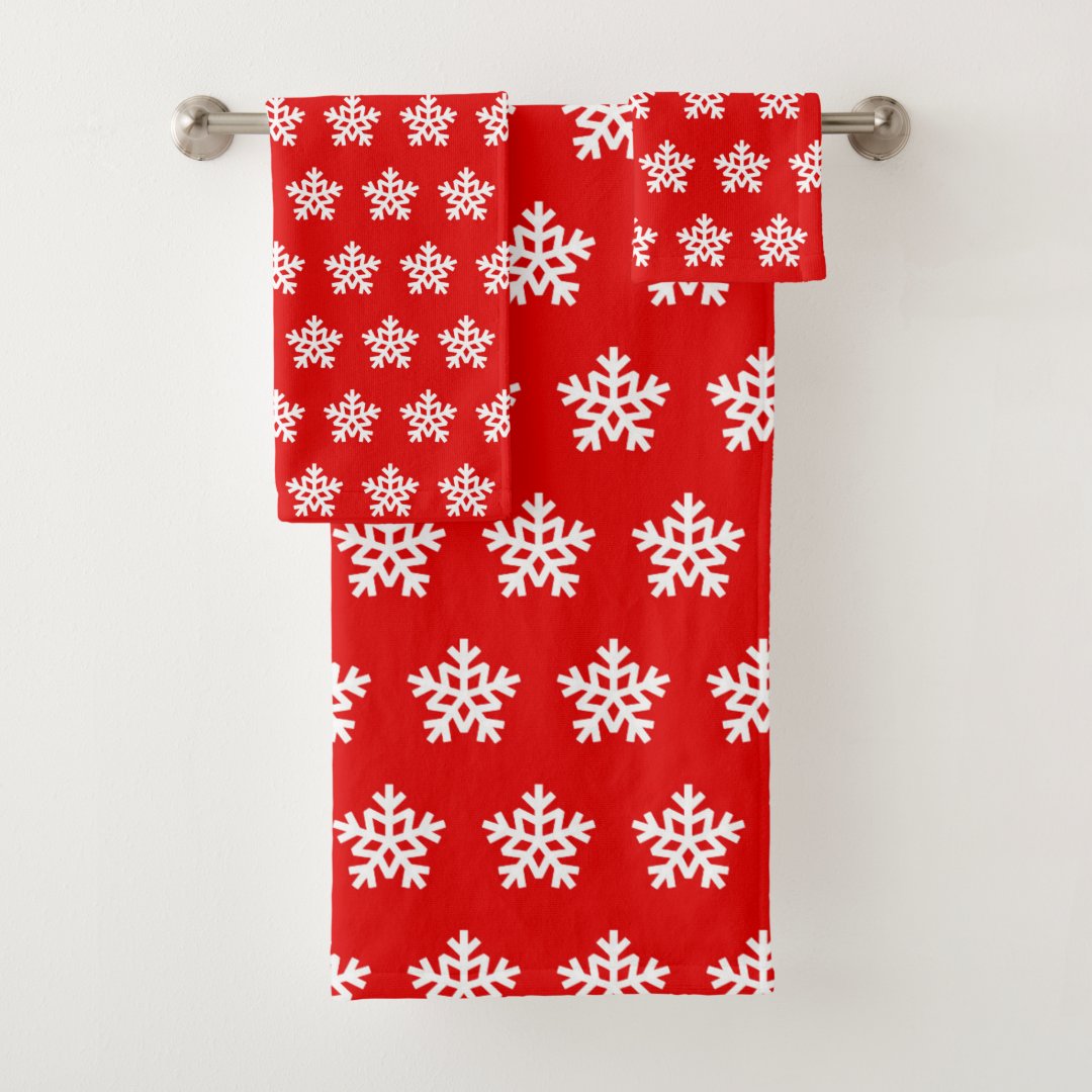 Tiled red white snowflake pattern bath towel set | Zazzle